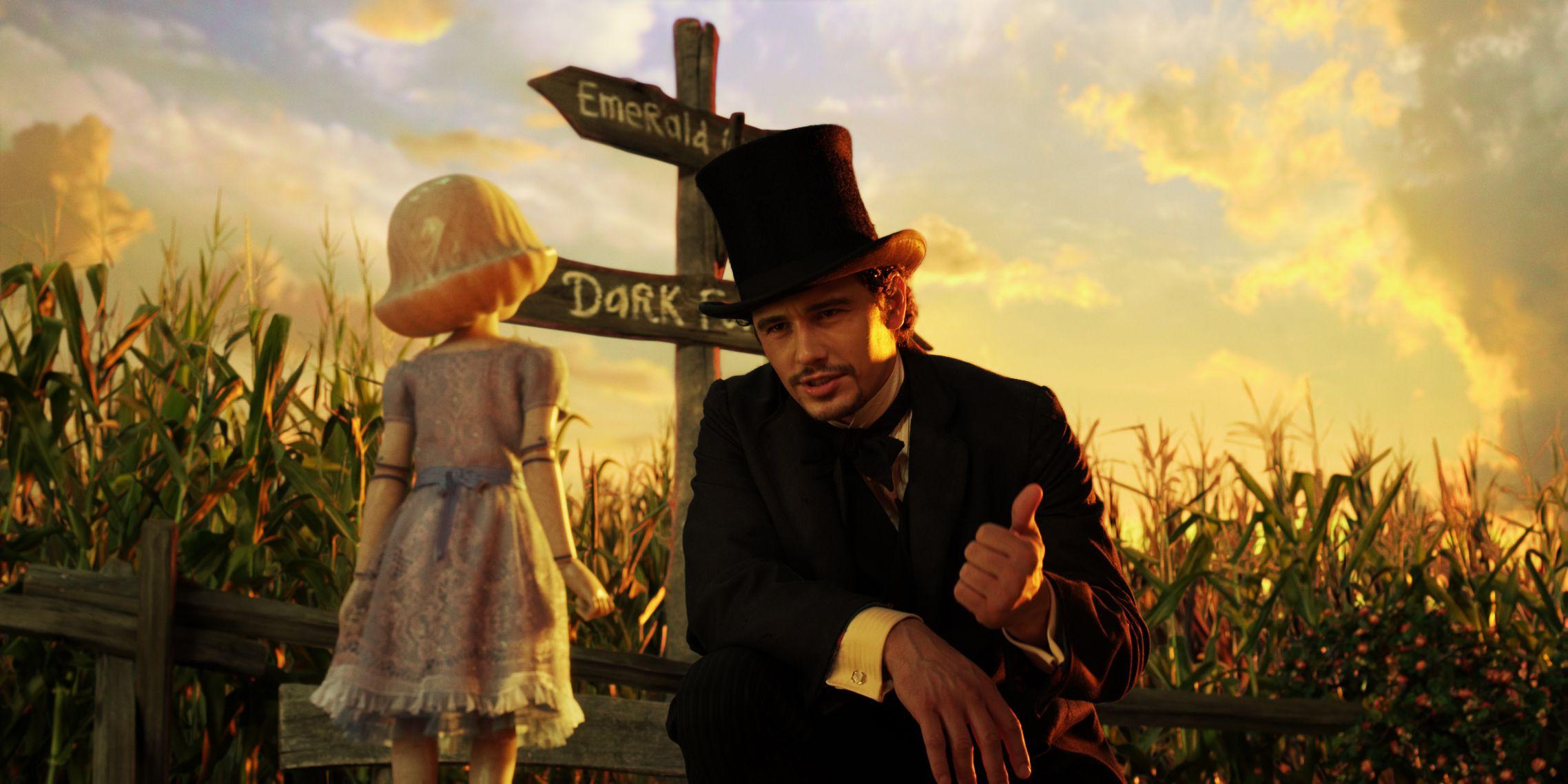 James Franco Sam Raimi On Oz The Great And Powerful The Daily Free Press